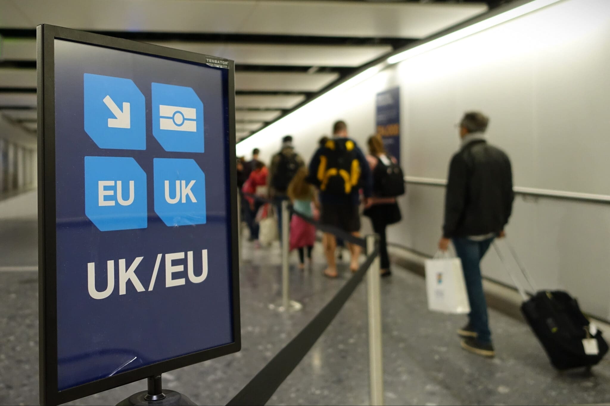 Airport Signage - Vinyline Graphics